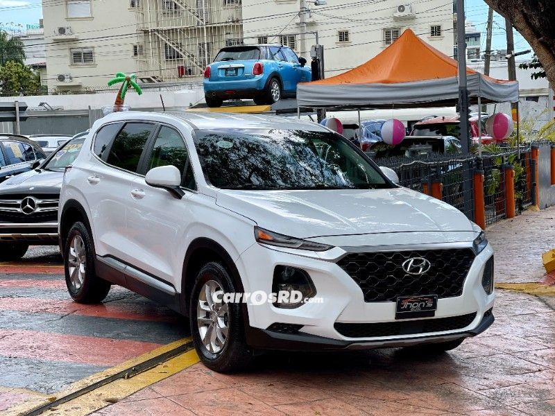 Hyundai Santa Fe SE 2019 US$30099 : República Dominicana