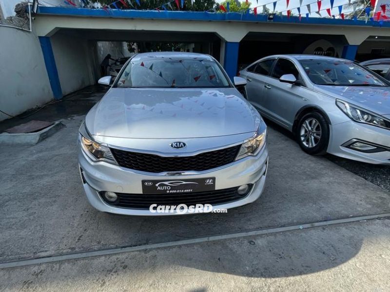 Kia K5 Básico 2018 RD$820 : República Dominicana