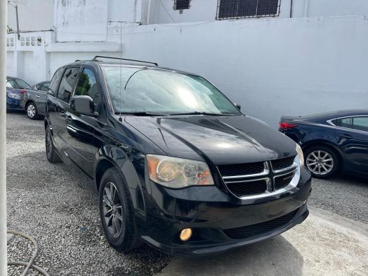 Minivan en Venta - Republica Dominicana - CarrosRD.com