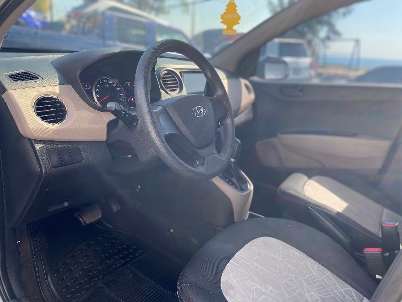 Hyundai Grand i10 Nios I 2015 en Santo Domingo