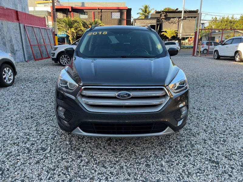 Ford Escape SEL Ecoboost 2018 en Santo Domingo Este