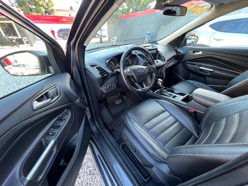 Ford Escape SEL Ecoboost 2018 en Santo Domingo Este