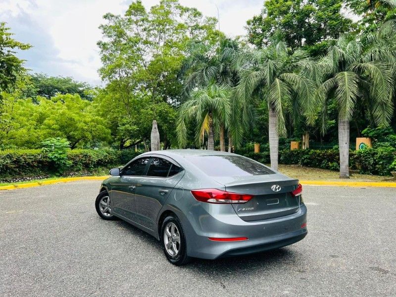 Hyundai Avante LPI 2018 en Santo Domingo Norte