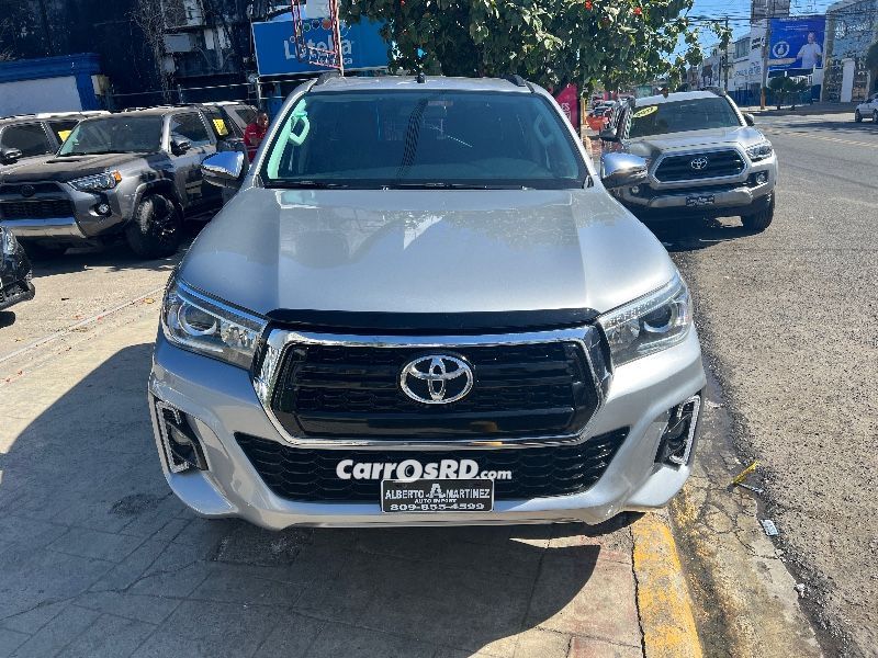 Toyota Hilux SRV 2019 RD$2800000 : República Dominicana