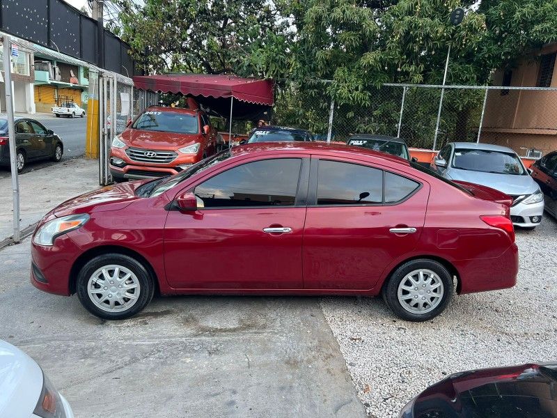 Nissan Versa SV 2015 en Santo Domingo Este
