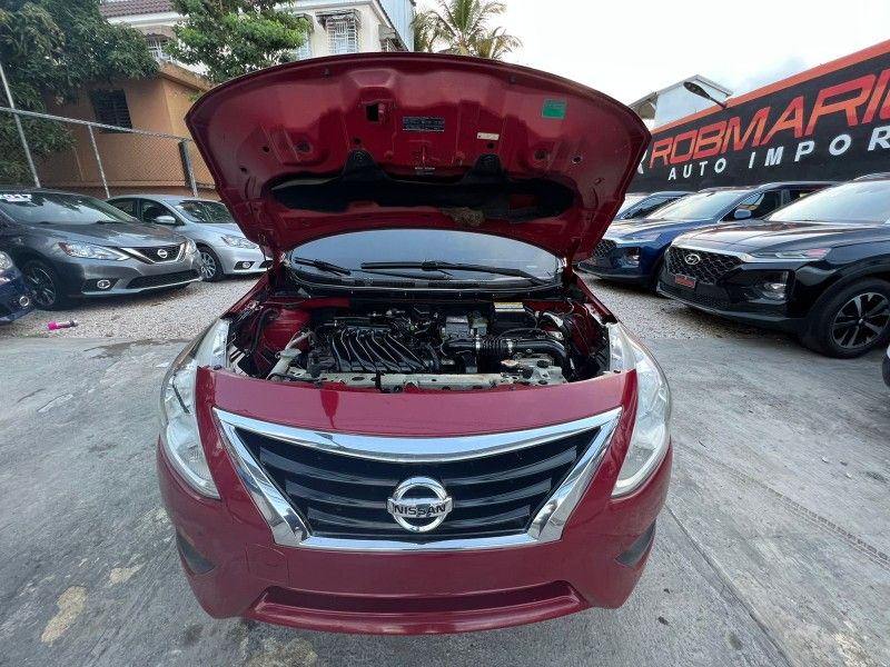 Nissan Versa SV 2015 en Santo Domingo Este