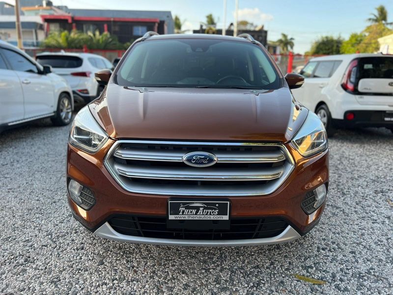 Ford Escape Titanium Ecoboost 2017 en Santo Domingo Este