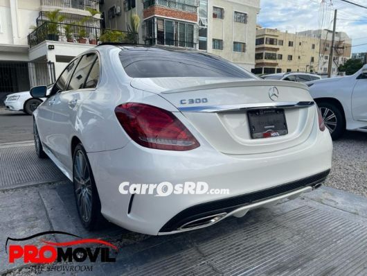 Mercedes-Benz Clase C 300 2018 US$30900 : República Dominicana