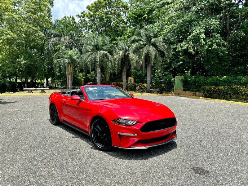 Ford Mustang Ecoboost Premium 2018 en Santo Domingo Norte