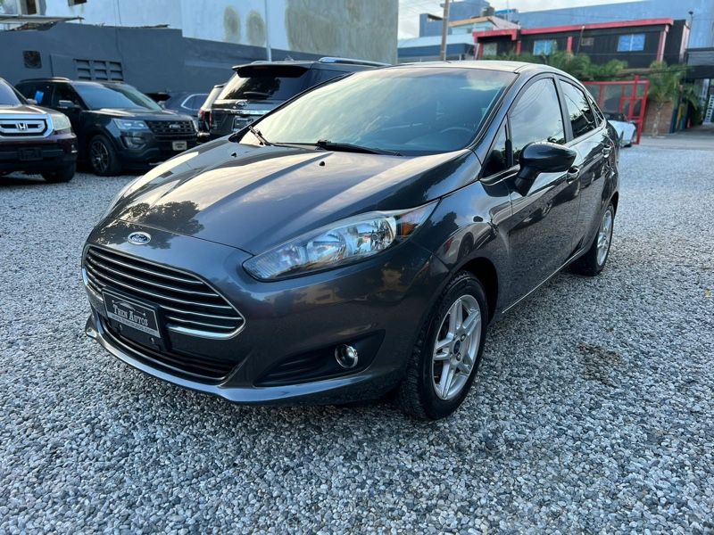 Ford Fiesta SE 2017 en Santo Domingo Este