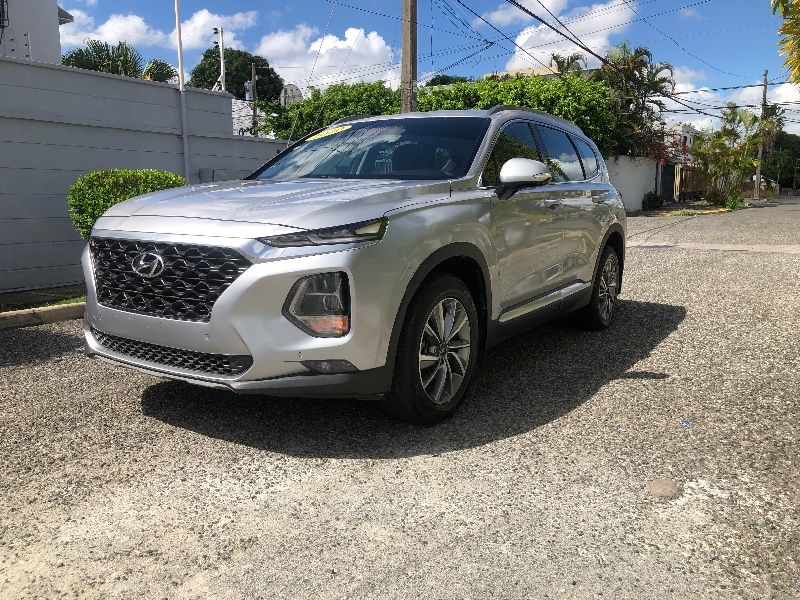 Hyundai Santa Fe SE 2020 en Santo Domingo