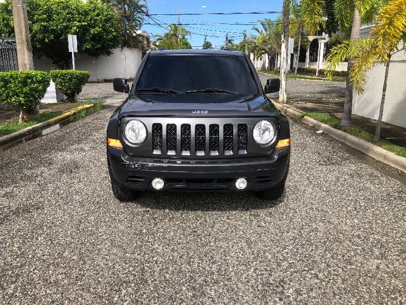 Jeep Patriot Básico 2016 en Santo Domingo