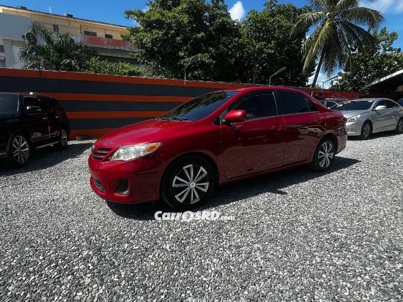 Toyota Corolla Básico 2013 RD$590000 : República Dominicana