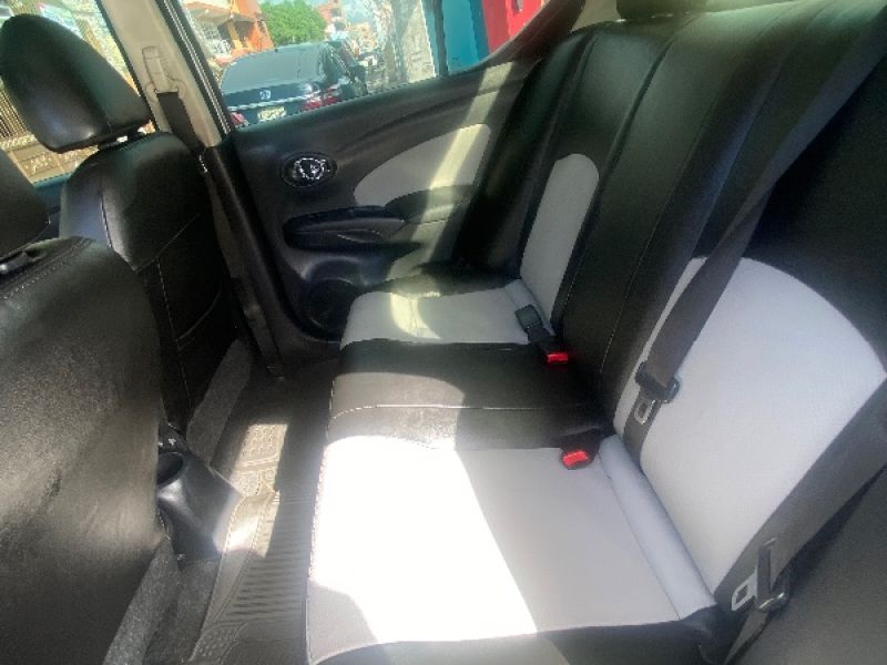 Nissan Versa SV 2015 en Santo Domingo Este