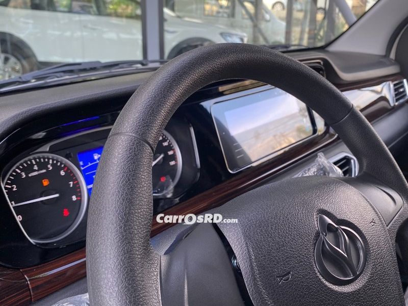 KYC V7 Furgoneta 2024 US$18900 : República Dominicana