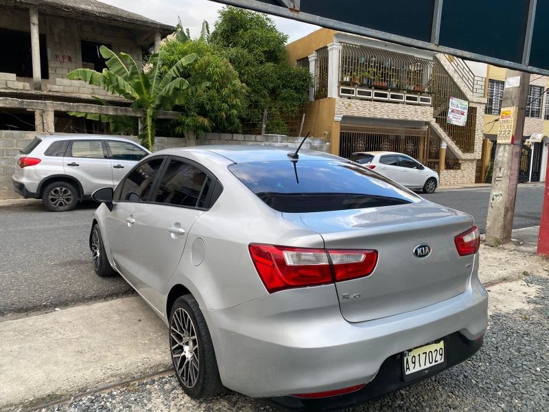 Kia Rio EX 2017 en Santo Domingo Este