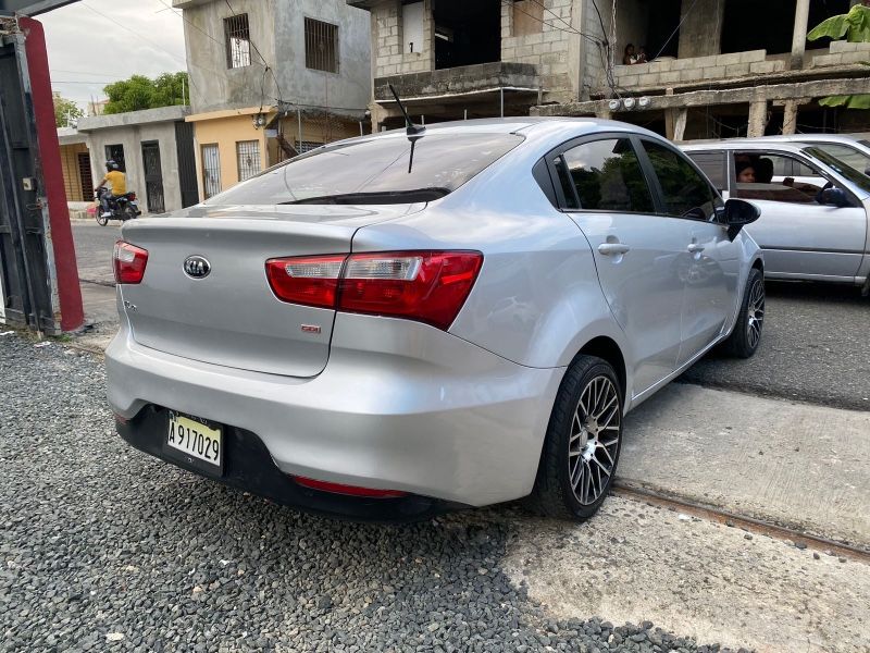Kia Rio EX 2017 en Santo Domingo Este