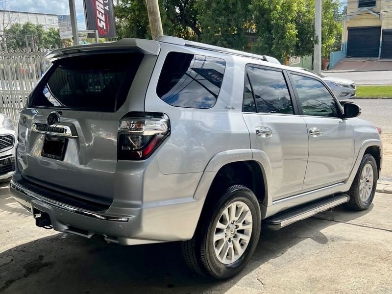 Toyota 4Runner Limited 2014 en Santo Domingo Norte