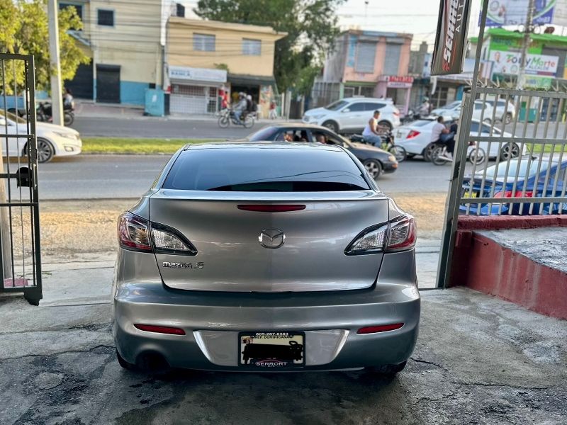 Mazda 3 Básico 2014 en Santo Domingo Norte
