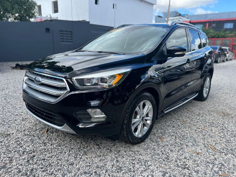 Ford Escape Titanium Ecoboost 2017 en Santo Domingo Este